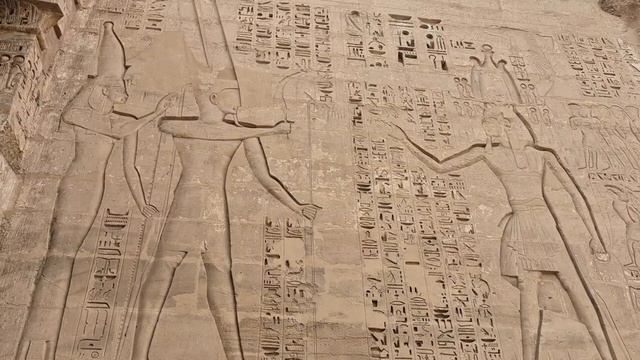 Храм  Хабу -заупокойный храм Рамзеса 3 (поминальный храм -дом миллиона лет), Луксор,Египет 6.04.МНШУ