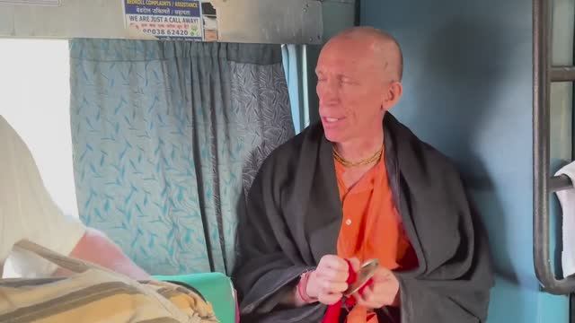 (07.02.26) Киртан перед лекцией по "Шримад-Бхагаватам" 2.4.21 (Шрирангам)э