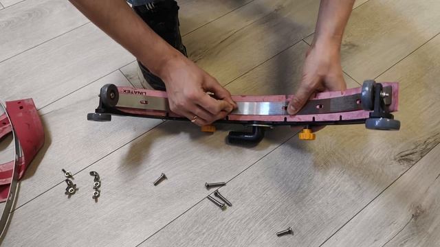 Как заменить резину водосборной балки на поломоечных машинах Wellland M20 и M30