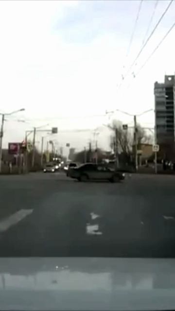 На перекрестке Южный