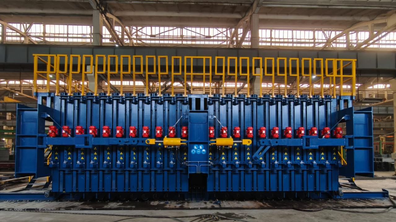 Кассетная установка для производства стеновых панелей "БетонСталь". Год активной эксплуатации.