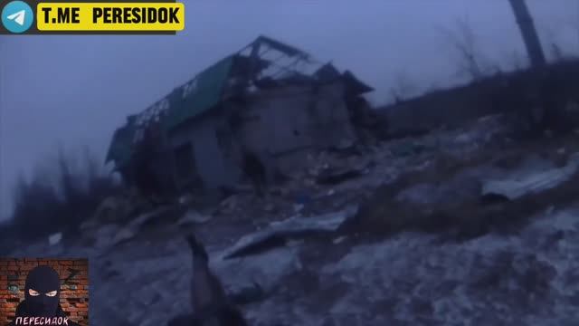 Штурм бойцов ВС РФ с видом от лица командира группы