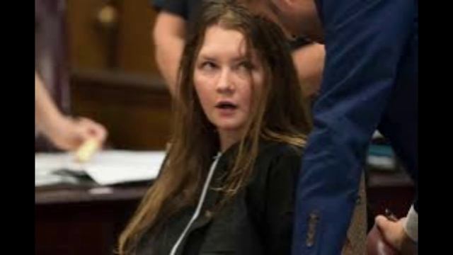 Чем занимается под домашним арестом русская аферистка Анна Сорокина  известная как Анна Делви