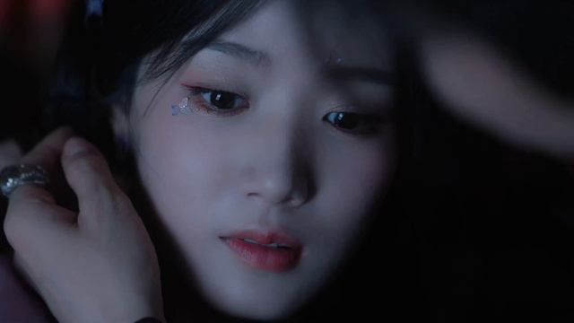 1  Любовь в облаках (Китай 2025)