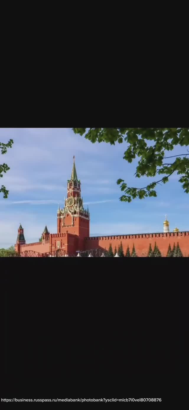 13. The Kremlin and Nikolskaya Tower