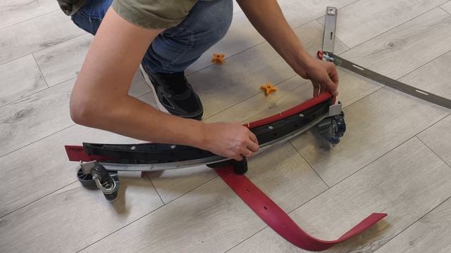 Как заменить резину водосборной балки на поломоечной машине CWZ X1