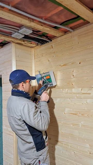 Монтаж электропроводки в бане (5 СТЕН)