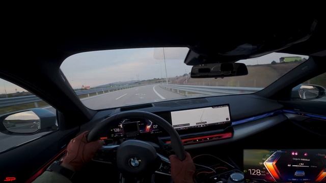 BMW 5 серии G60 520i 2024 года. Максимальная скорость — тест-драйв от первого лица I 4K