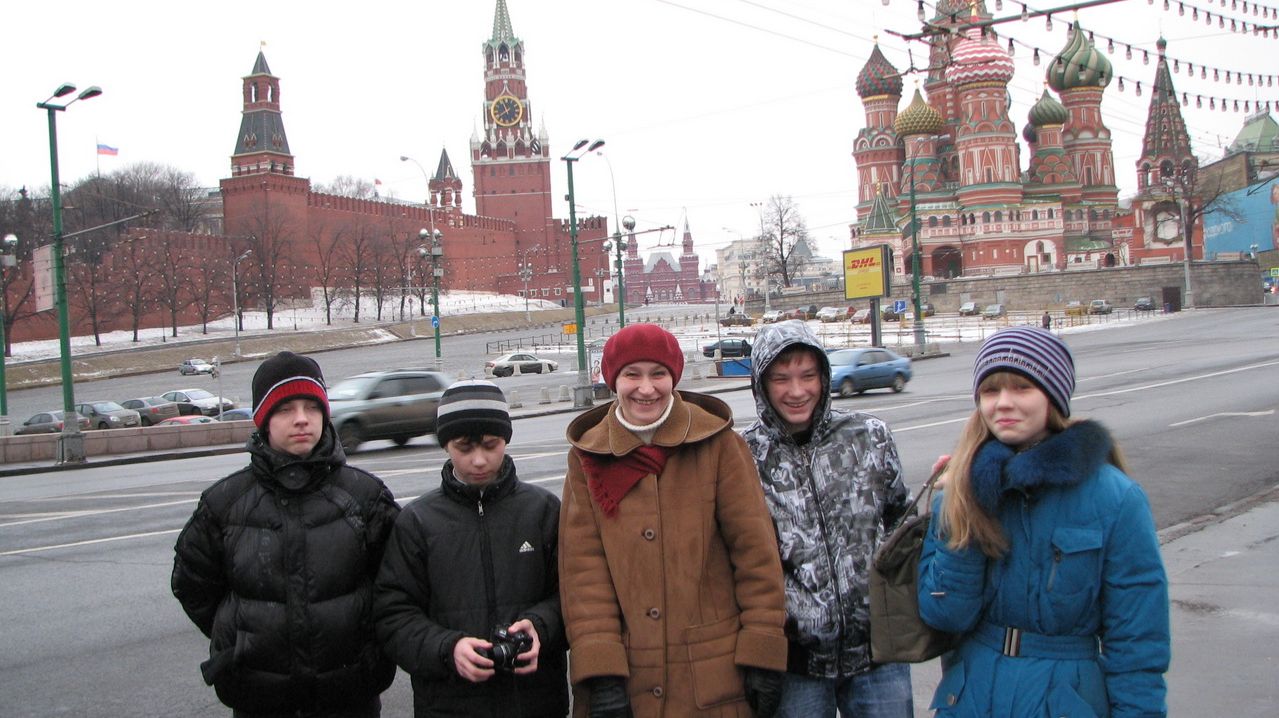 К ДНЮ КОСМОНАВТИКИ - 12 АПРЕЛЯ 2011: «Как 7 «А» праздновал 50-летие полёта Гагарина в космос!»