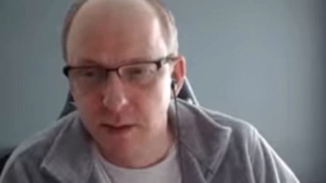 Двигают везде идиотов