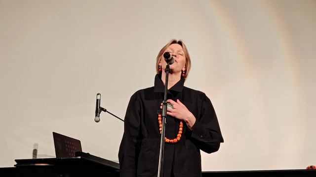 Анна Сеничева - "Состояние абсолютного непокоя"