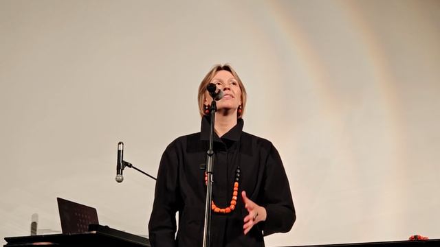 Анна Сеничева - "Жить эту жизнь"