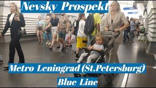 Станция метро интерьер пассажиры поезда Ленинград (С-Пб) 12