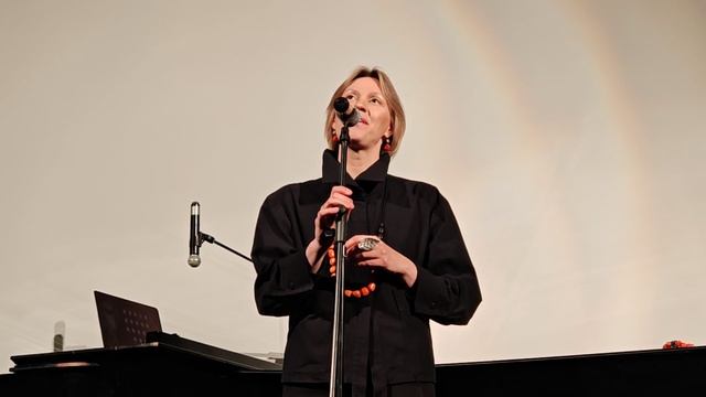 Анна Сеничева - "Высоковольтное"