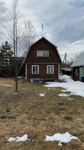 Продаются деревянные  дом и баня на уч. 10 соток в снт  Таратино-2, Александровский район