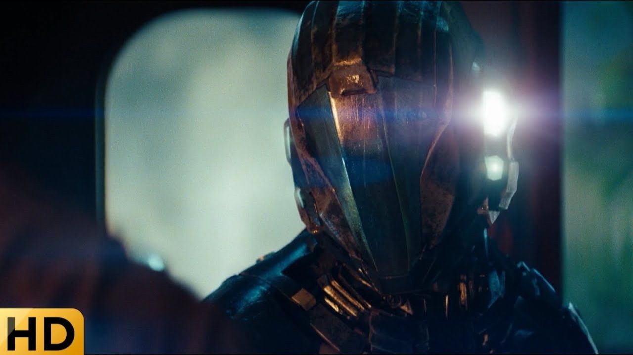 Кэл Запата забирает оборудование из лагеря. Морской бой.