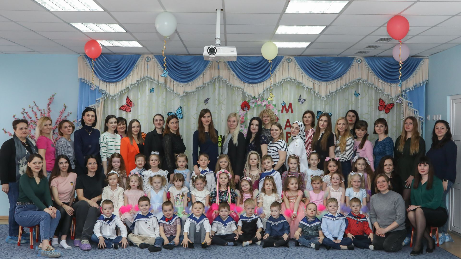 Утренник 8 марта 2024