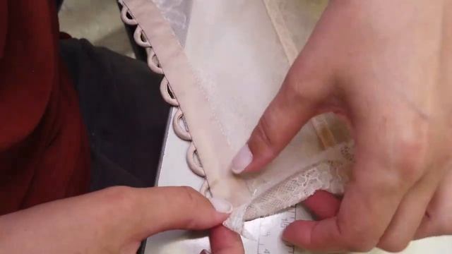 Прозрачный корсет - Урок 8. Обтачка верхнего среза