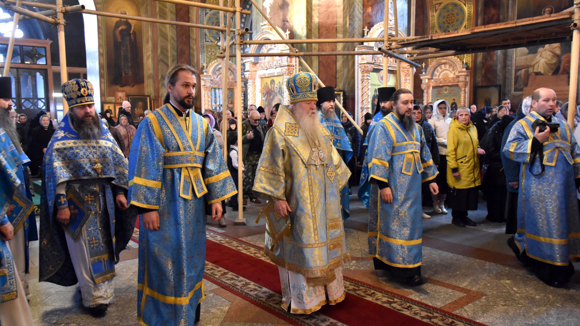 У каждого свой крест!