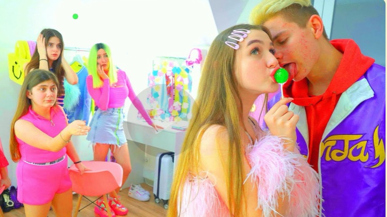 ЛЮБОВЬ Дианы и Смайла - СЛАДКАЯ КАК КОНФЕТА!!! Что ИЗМЕНИЛОСЬ В ШКОЛЕ ЧЕРЛИДЕРШ?