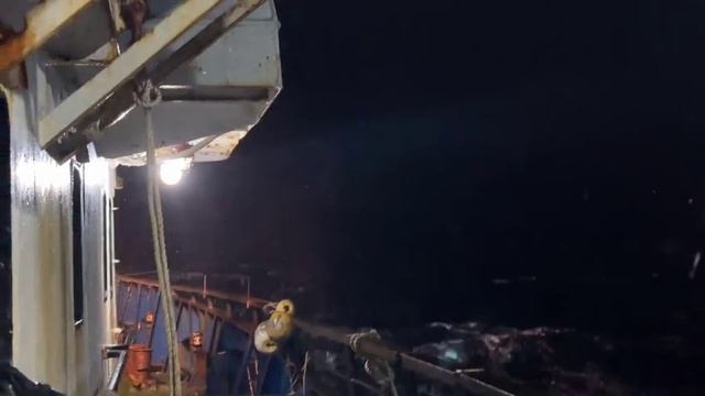 Идем  сквозь  Шторм под музыку