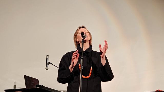 Анна Сеничева - "Нестрашно"