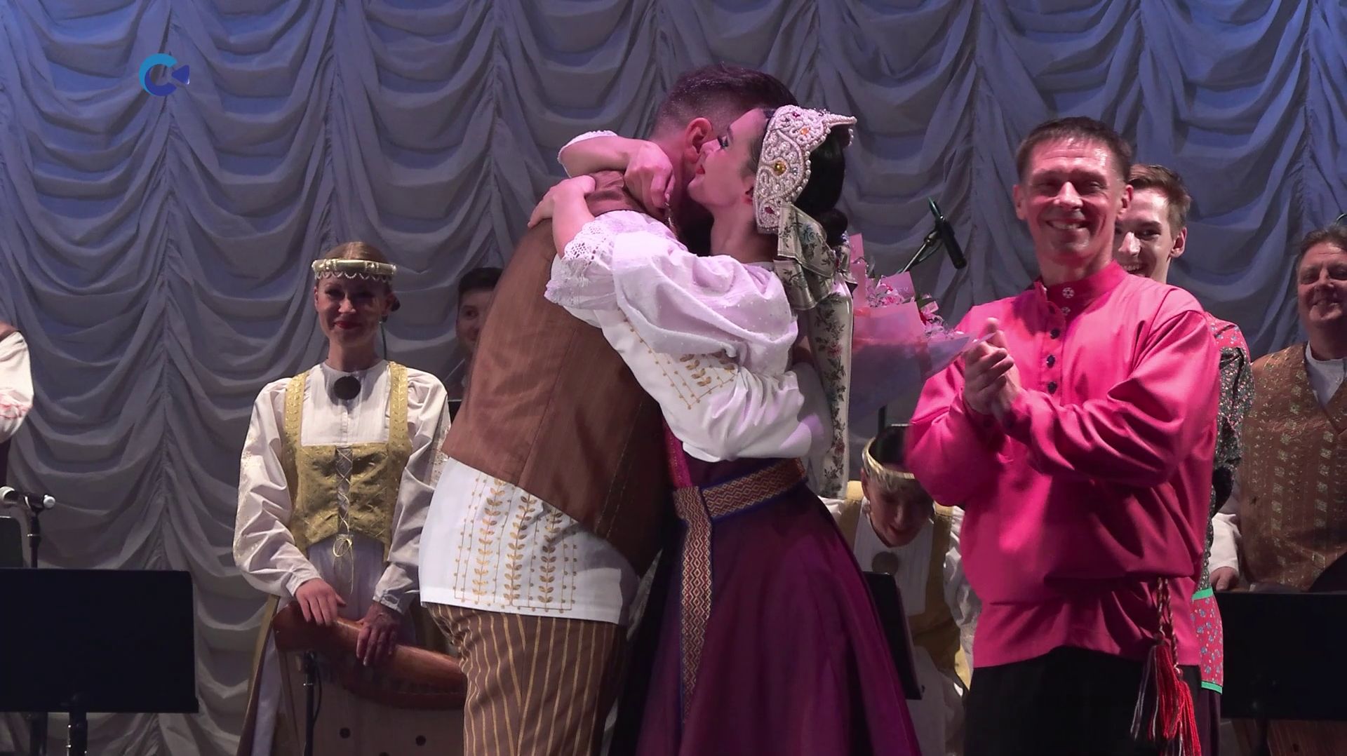 Ансамбль «Кантеле» удостоен высшей награды республики