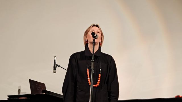 Анна Сеничева - " Это лето звенело звездами"