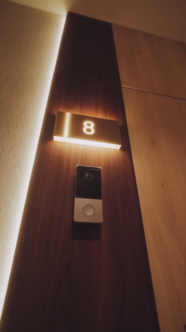 Обзор трехспальной квартиры №8 (107,13м²). Клубный дом «Авторы на Большой 76»