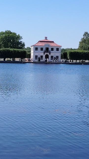 Петергоф. Марлинский пруд. Петергоф