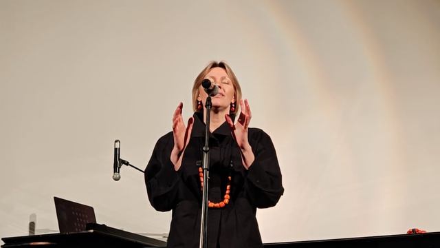 Анна Сеничева - "Налет и накипь"