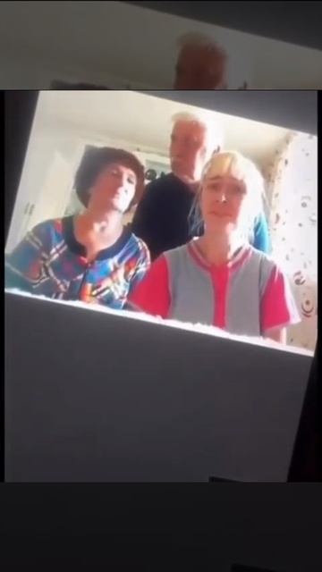 Итог работы мошенников и реакция жертв. Не будьте доверчивыми идиотами.