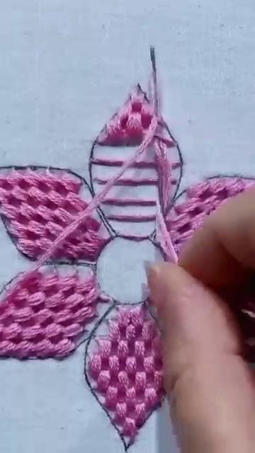 #arabic_#explore_#flowerembroidery_#handembroidery_#art_#embroiderydesigns