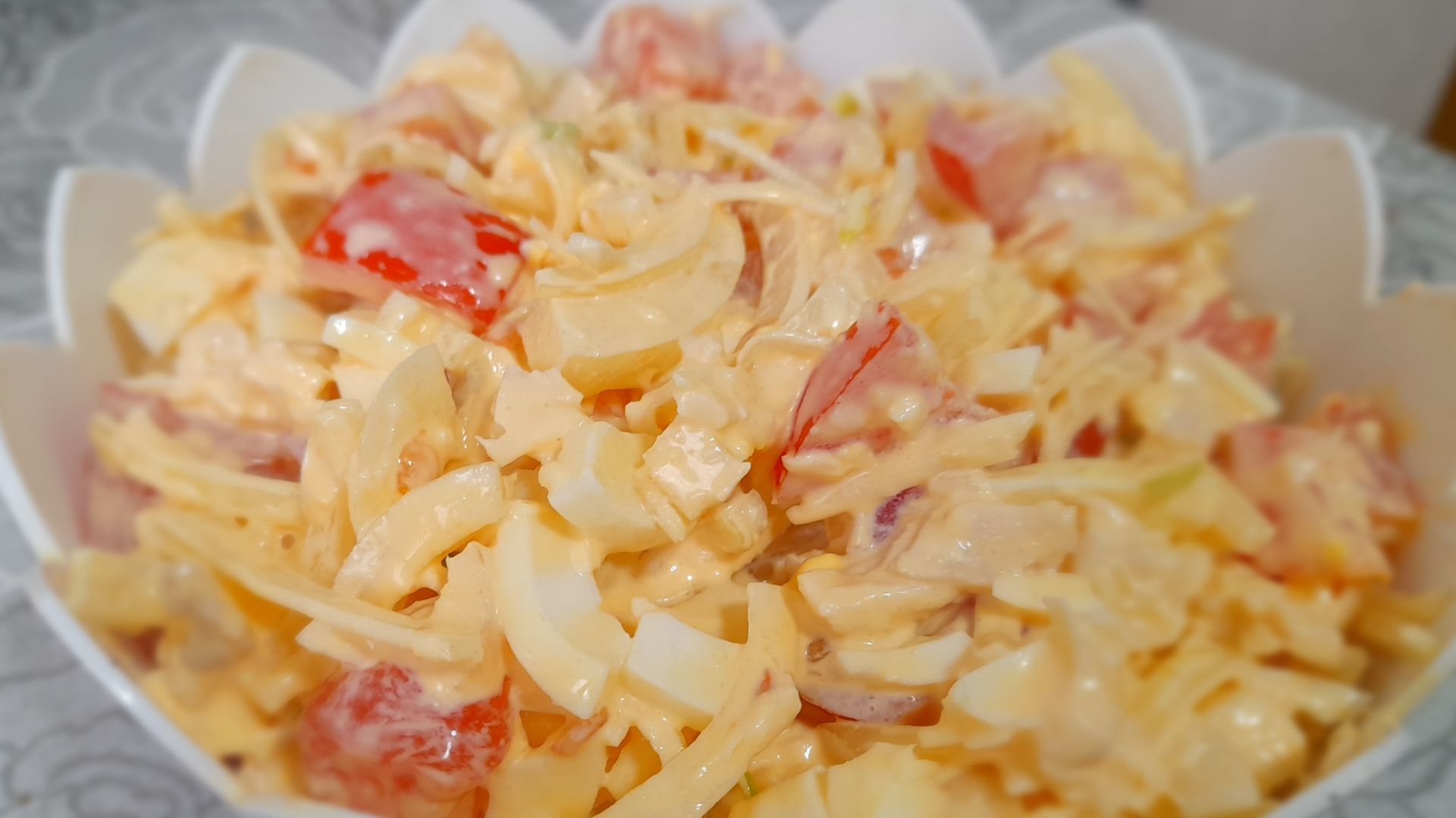 Салат из куриного филе