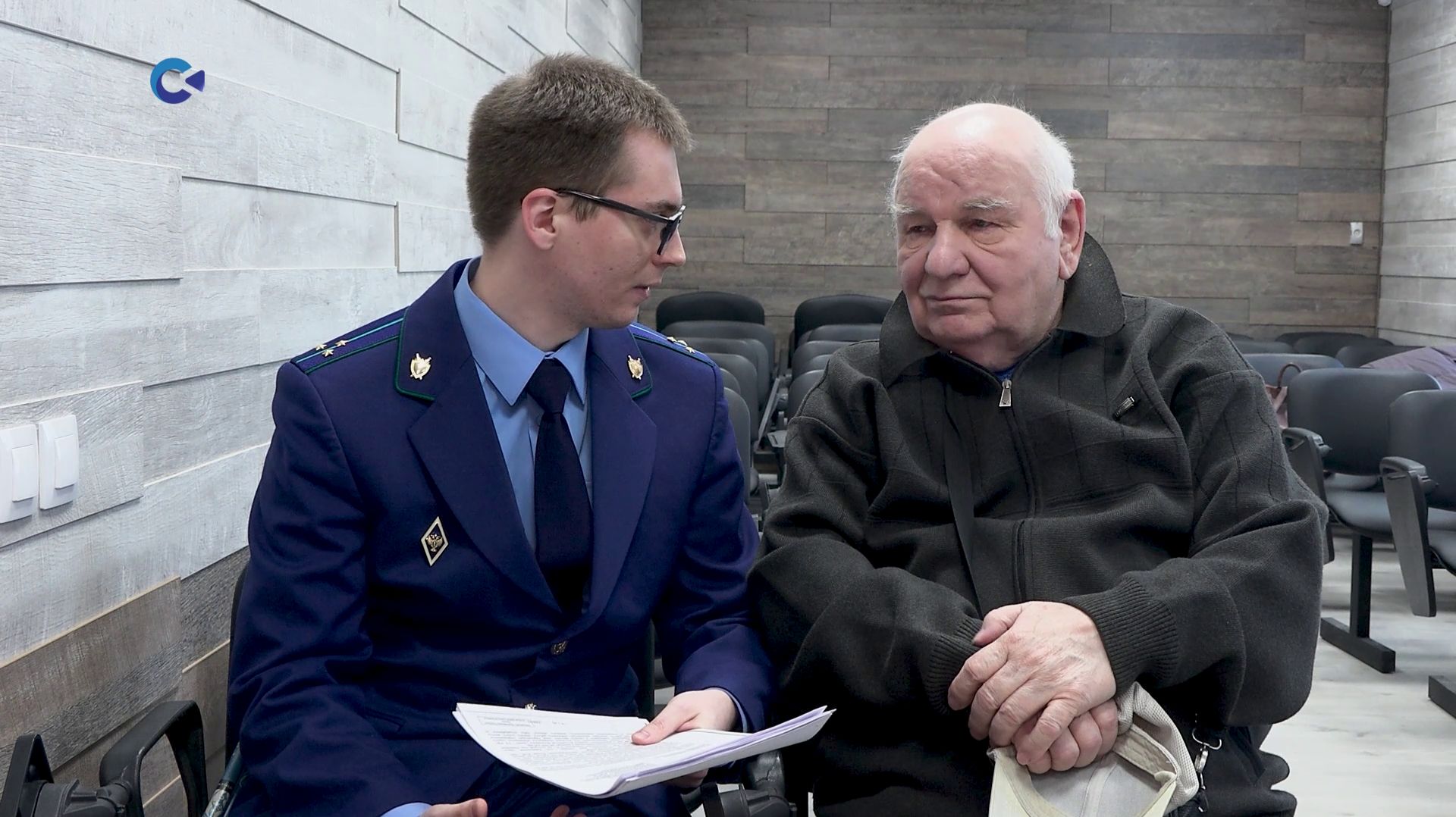 Пенсионеру из Петрозаводска вернут украденные мошенниками деньги