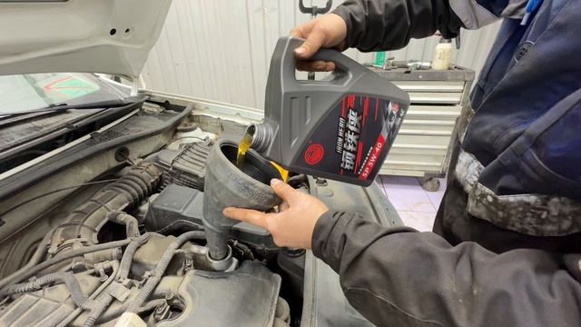 Лада Ларгус 2022, 1.6, 5-ступенчатая механика | Очередное ТО и замена масла Zero Mileage