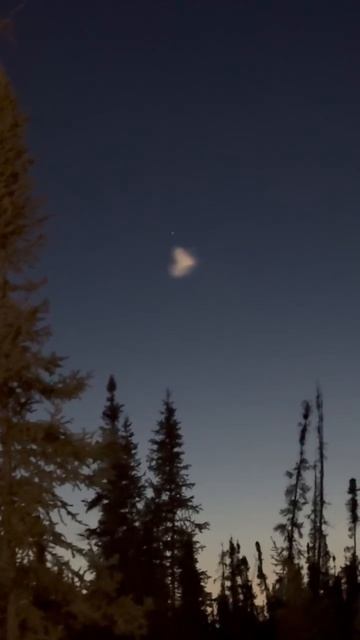 НЛО-облако над Канадой (апрель 2026)