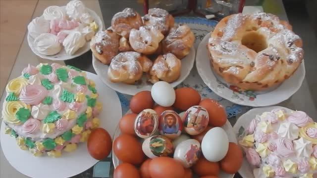 НЕСКОЛЬКО РЕЦЕПТОВ. ПОЗДРАВЛЕНИЯ С ПАСХОЙ. КУЛИЧИ. ЗЕФИР,БИСКВИТ .,ДВА ТОРТИКА..