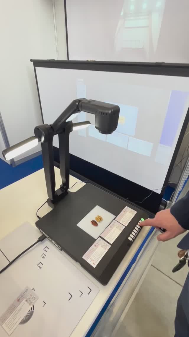 Документ-камера COOBSTER на выставке