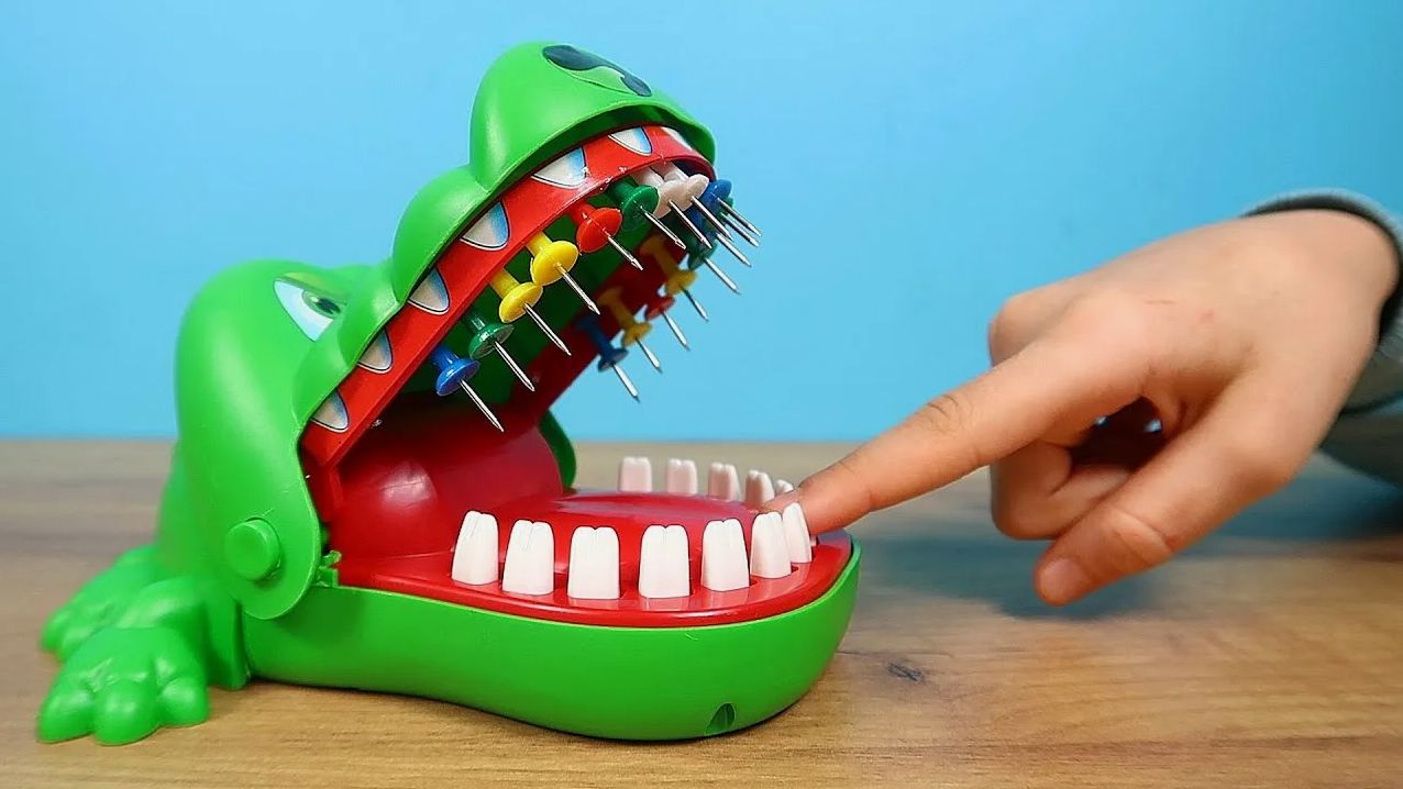 Этот Крокодил снова довел Настю до слез!