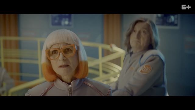 Смешарики. Сквозь вселенные» (в HDR)