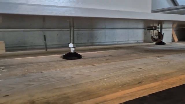 Распаковка намотчика DPR ES9542W Roll-to-Roll для PLAVI ES9542R Label Press — руководство по установ