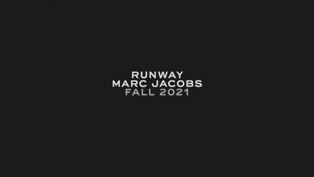 Показ коллекции Marc Jacobs осень-зима 2021-2022