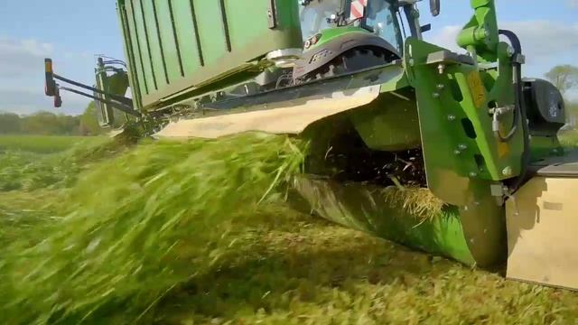 Фронтальная косилка EasyCut F от KRONE