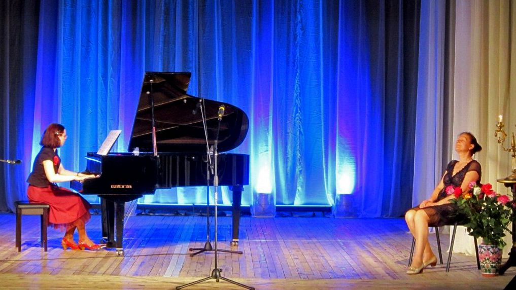 "Любимые песни и романсы" 4 мая 2012