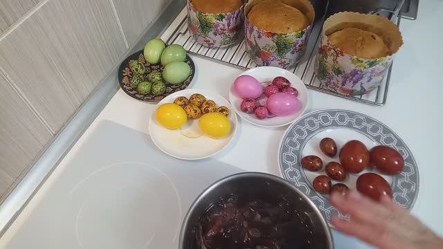 КАК ПОКРАСИТЬ ЯЙЦА Пищевой краситель ПАРФЭ #Отзыв #парфэ #луковаяшелуха