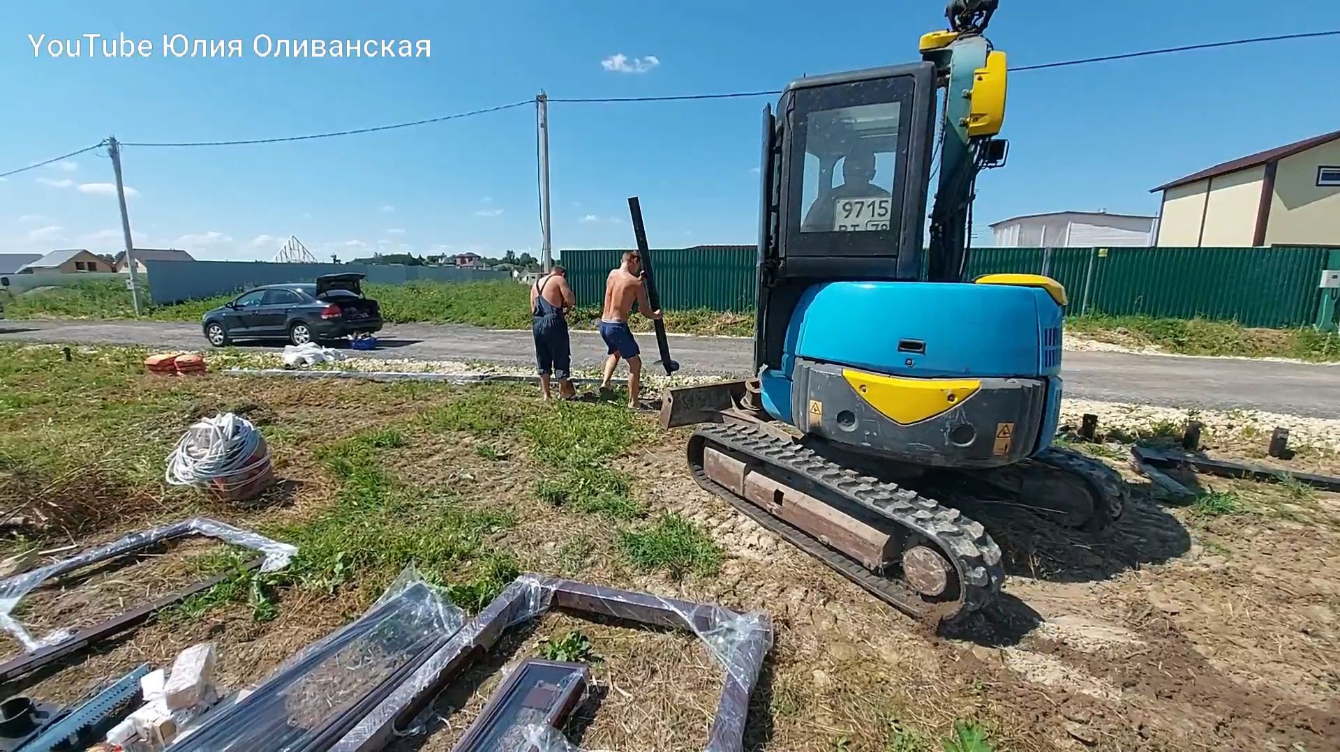 Архив 🤗  Установка ворот и калитки на участке в голом поле. Продуктивный день и очень жаркий
