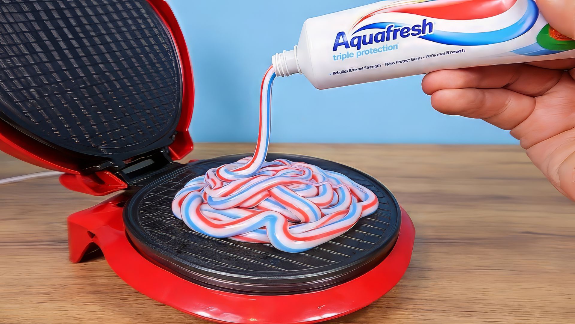 ЧТО ЕСЛИ ПРИГОТОВИТЬ ЗУБНУЮ ПАСТУ и НУТЕЛЛУ и в ВАФЕЛЬНИЦЕ?