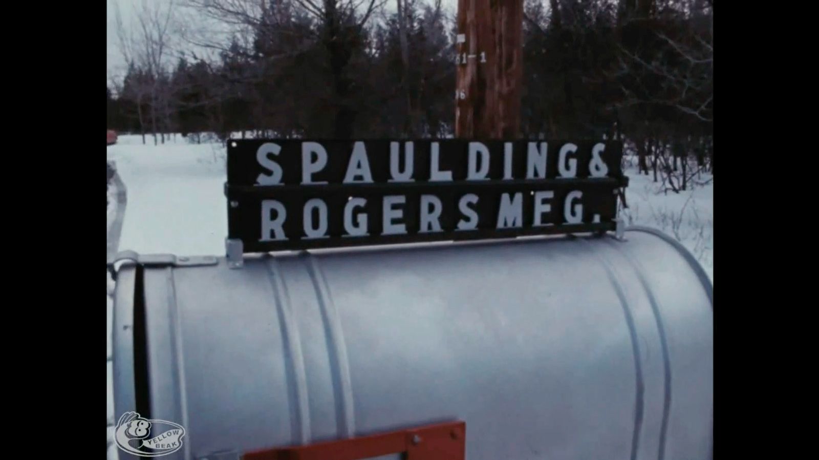 Huck Spaulding - Татуирует "Королевскую Битву" на спине (1972)