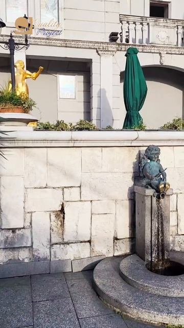 Площадь Пьяцца в Батуми в Грузии